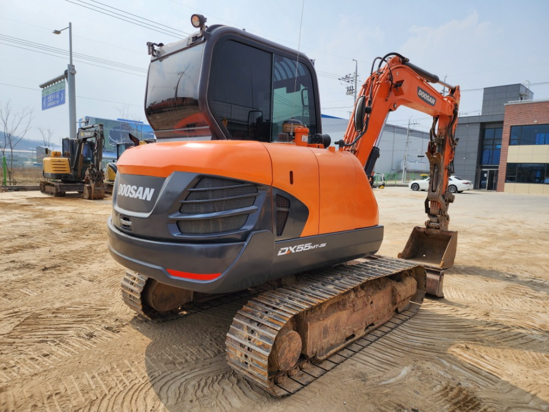 DX55MT-5 2018년 3750만원|전문가들